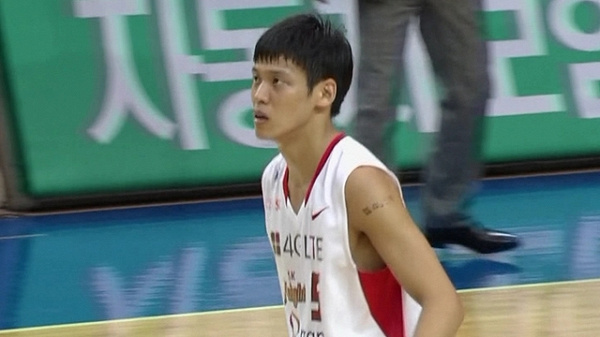 SK 김선형, 번개같은 속공…'삼성 잡는' 해결사 등극 | JTBC 뉴스