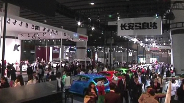 광저우 모터쇼, 세계 신차들 '러시'…SUV 차가 대세 | JTBC 뉴스