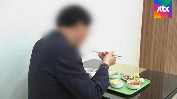 너무 많이 먹는 3040 남성…부실하게 먹는 1020 여성 | JTBC 뉴스