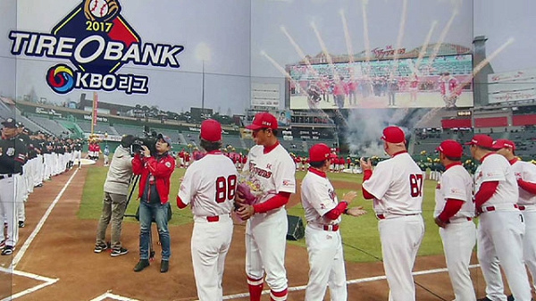 오늘 2017 프로야구 개막…KIA 나지완, 시즌 첫 '홈런' | JTBC 뉴스