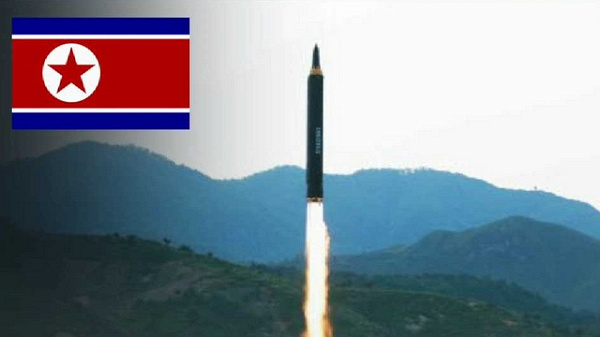 북한, '화성-12' 발사 장면 공개…'ICBM이냐, 아니냐' | JTBC 뉴스