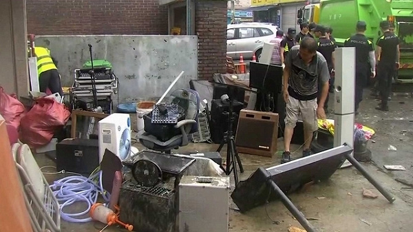 물폭탄 맞은 인천, 이틀째 복구작업…침수 피해 2300여건 | JTBC 뉴스