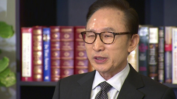 MB 청와대 관계자 줄소환…원세훈 자택 등 압수물 분석 | JTBC 뉴스