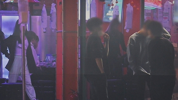 2030 절반 이상 "감염은 운"…젊은 층 확진 비율 높아져 | JTBC 뉴스