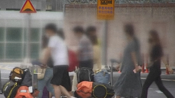 사흘째 1700명대…"추석 영향 다음 주부터 본격화" | JTBC 뉴스