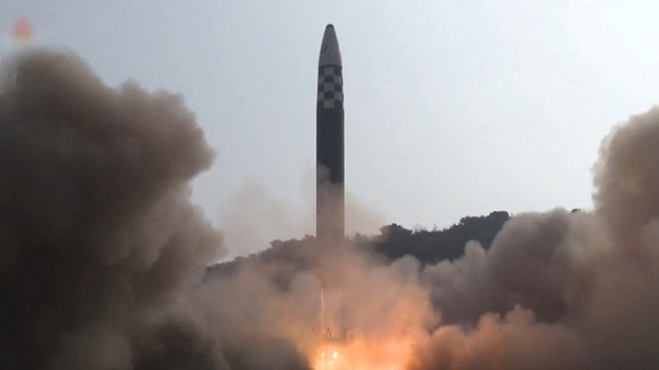 윤 당선인 취임식 엿새 앞두고…북, ICBM 추정 미사일 쐈다 | JTBC 뉴스