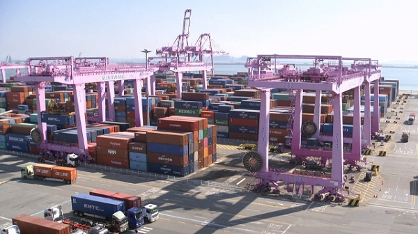 OECD, 내년 한국성장률 1.8%로 낮춰…기업 체감경기 약 2년 만 최저치 | JTBC 뉴스