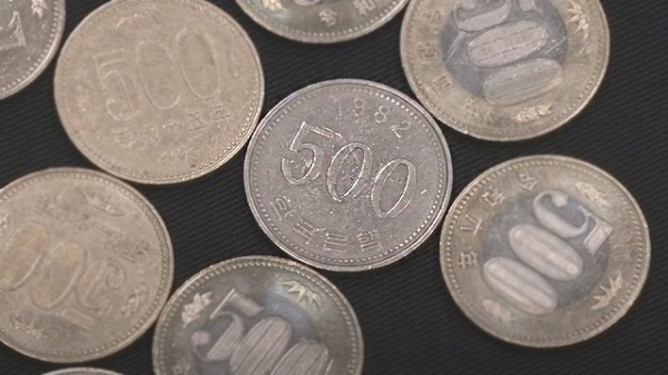 "500엔 받고 보니 500원"…한국인이 고의로? 일본 '시끌' | JTBC 뉴스